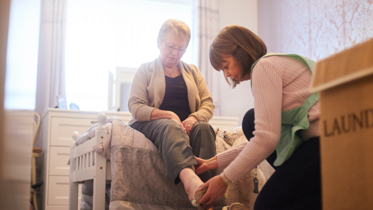 Standard Assisted Living VS Assisted Living Memory Care Units - Mercy Crest